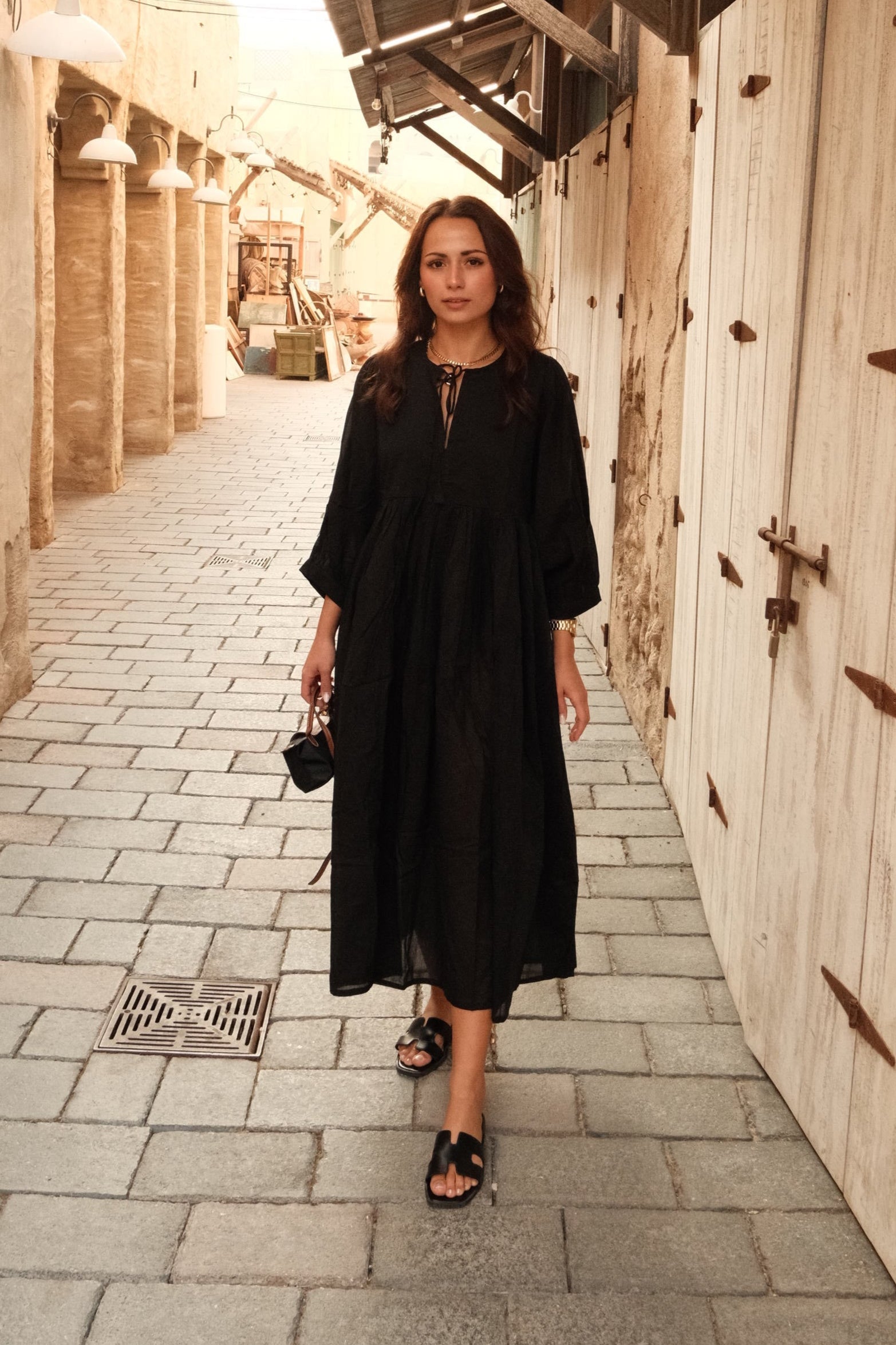 Sara Midi Dress Black Oasis – House of Sundar