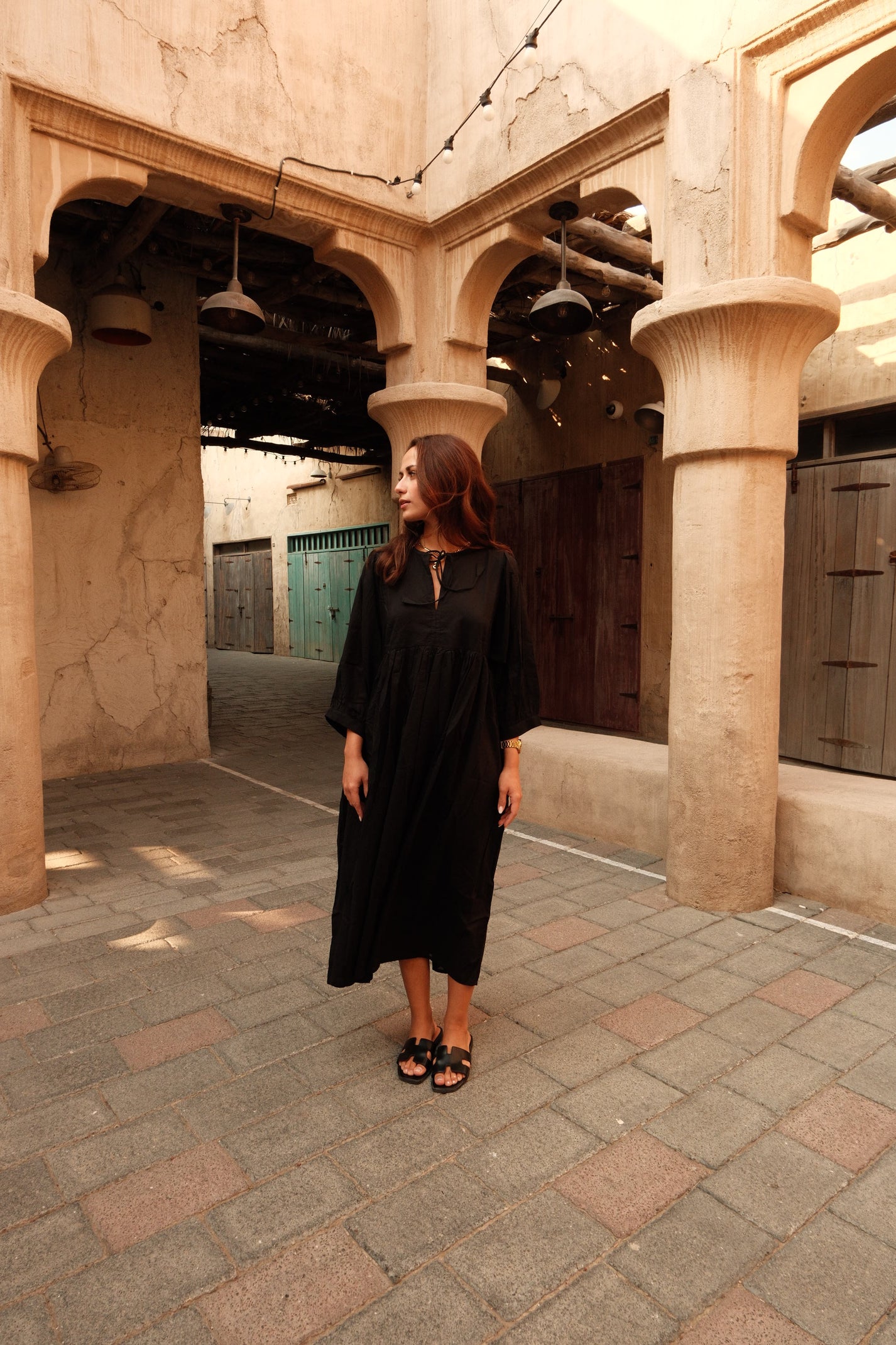 Sara Midi Dress Black Oasis – House of Sundar
