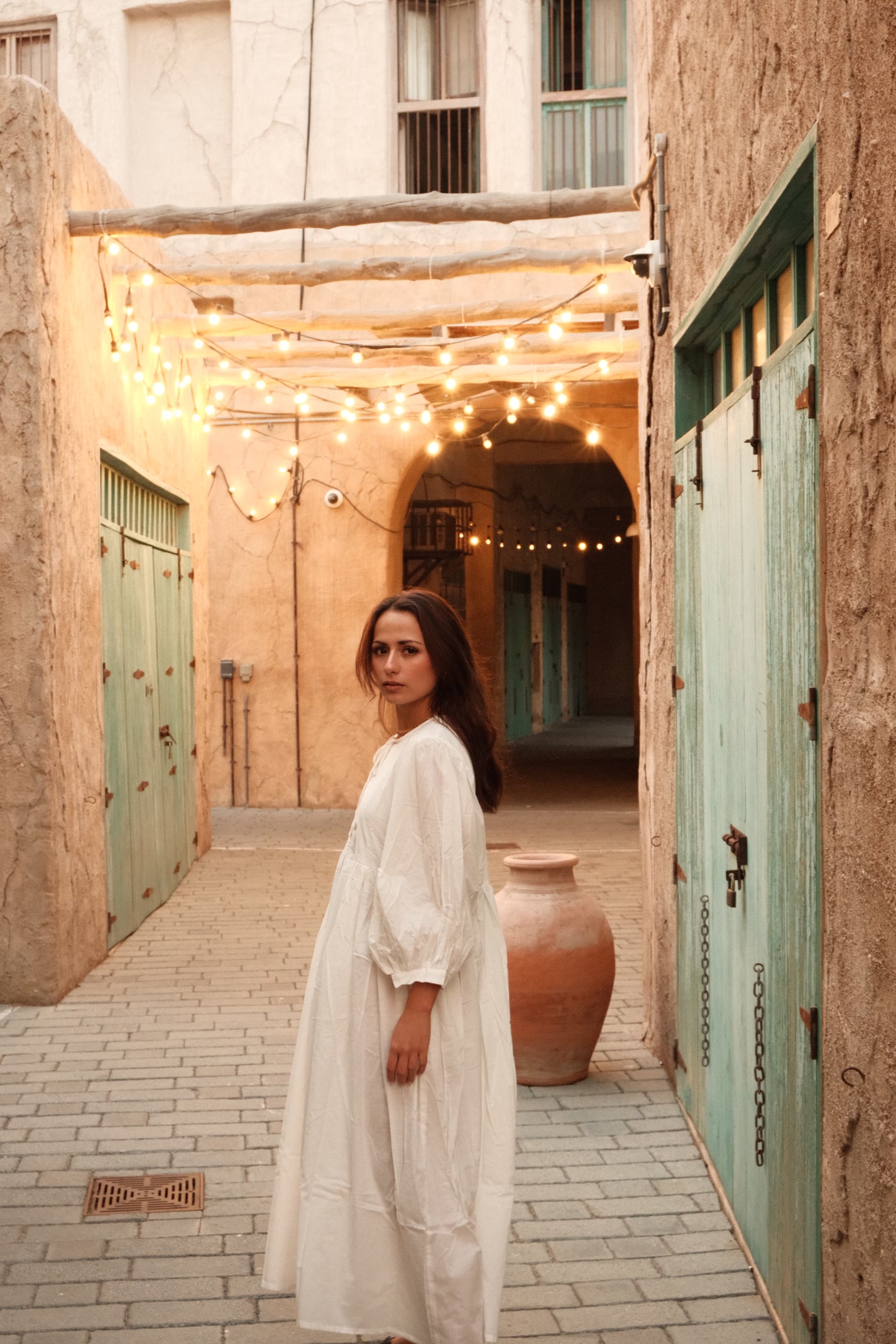 Sara Midi Dress Snow – House of Sundar